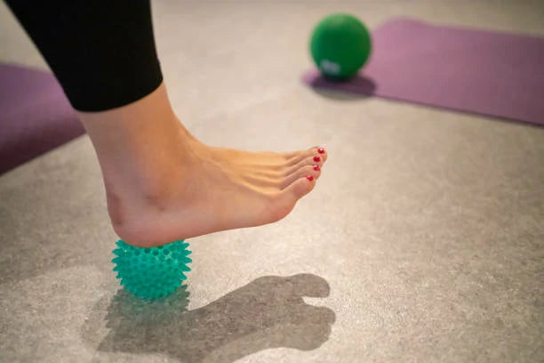 Lean on Wall Ball Massage – FitBeast