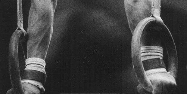 Ring training: 4 movements to strengthen back muscles and shoulders ...