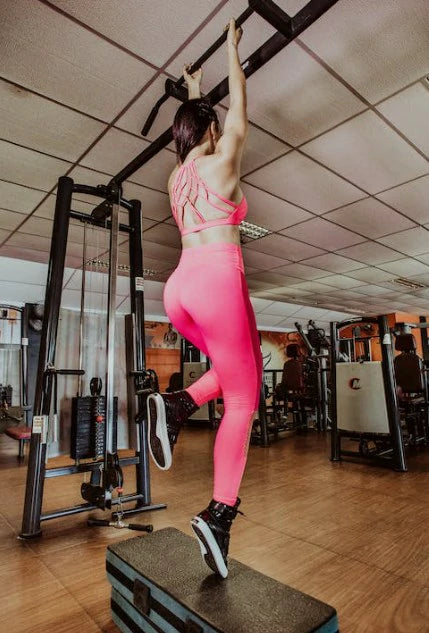 Using Pull-Up Machine – FitBeast